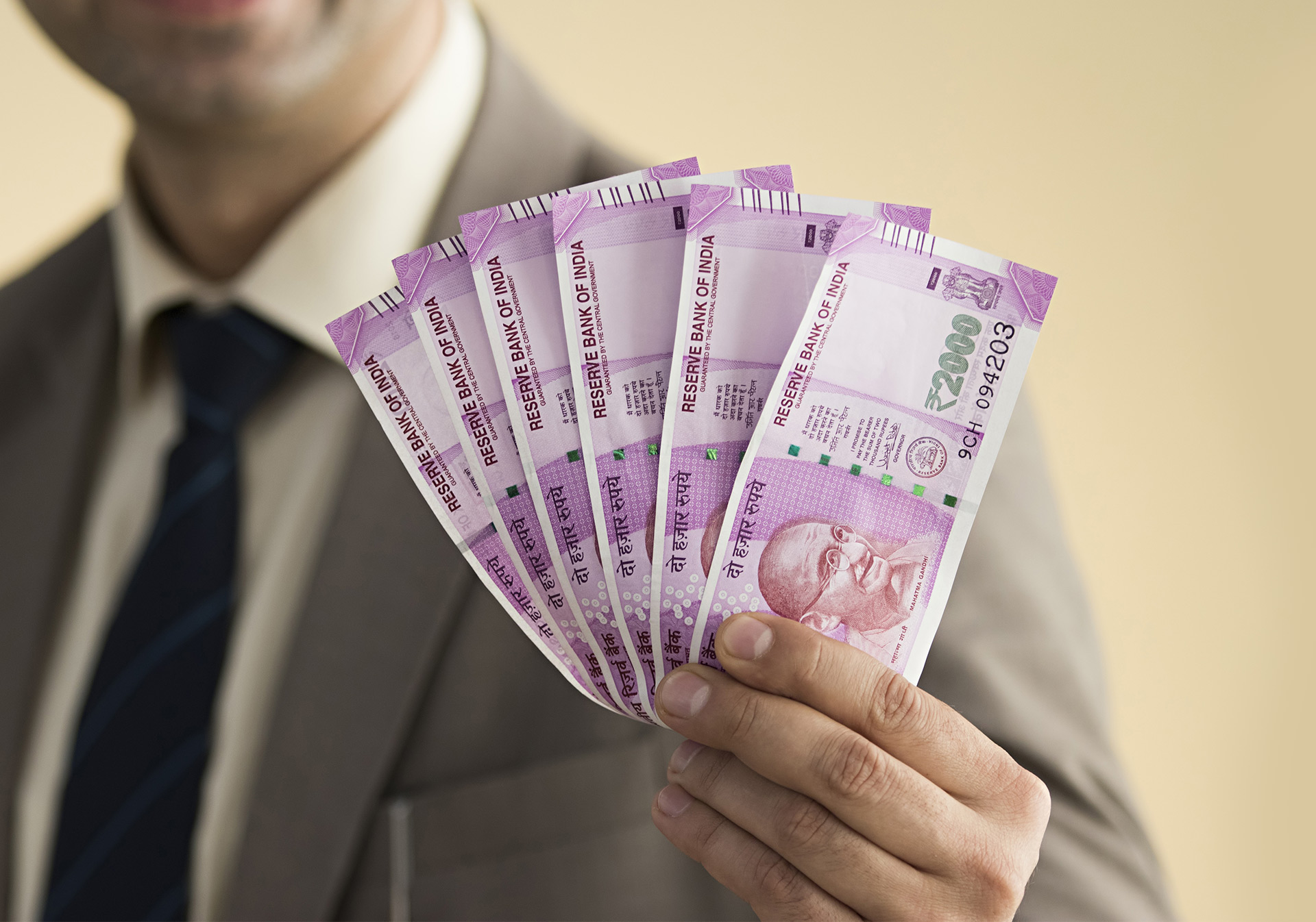 How to withdraw cash from a credit card?